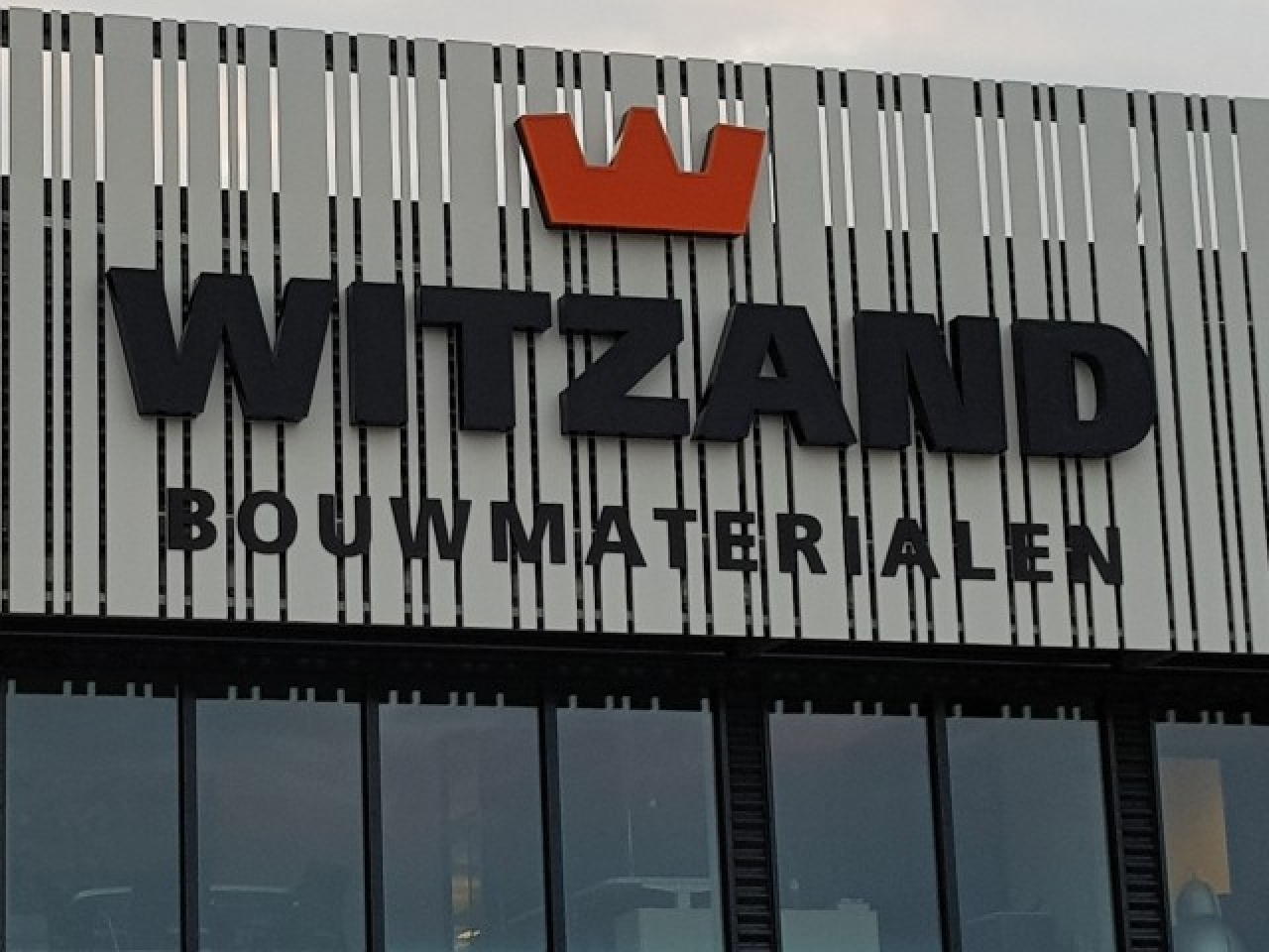 Lichtreclame Witzand Bouwmaterialen | Ons werk | Jazet Sign & Print